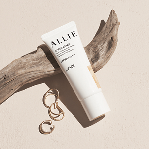 ALLIE CHRONO BEAUTY COLOR TUNING UV 03 | LINEUP | ALLIE ｜Kanebo Cosmetics